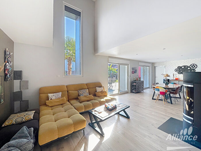 Maison à vendre - Berche - 6 pièces - 4 chambres