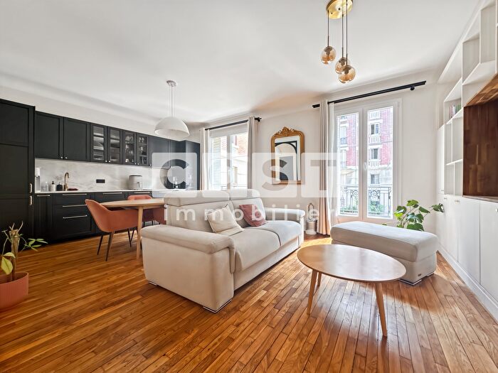 Asnières-sur-Seine, Bécon, Bourguignons : Appartement 4 pièces à vendre