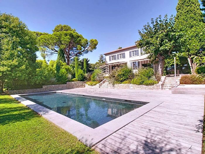 Maison à vendre - Mougins, Font Neuve, Saint-Basile, Fontmerle, Nartassière - 7 pièces - 4 chambres