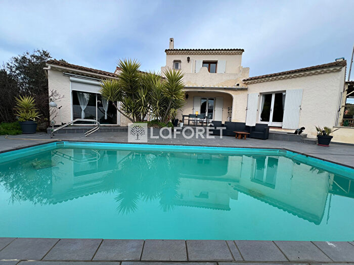 Maison à vendre - Istres, Méditerranée - 5 pièces - 3 chambres