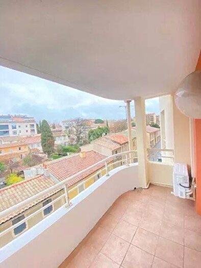 Appartement à louer - Centre Ville, Aix-en-Provence - 2 pièces - 1 chambre