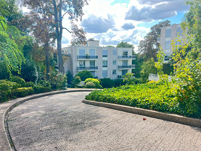 Le Raincy, Gare : Appartement 2 pièces à vendre