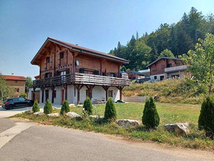 Maison 9 pièces à vendre à Prémanon