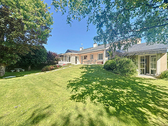 Maison à vendre - Saint-Macaire-en-Mauges - 9 pièces - 6 chambres