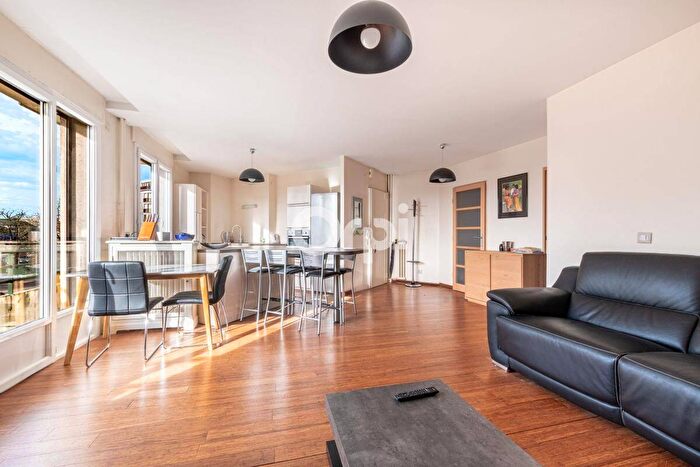 Appartement à louer - Centre-Hôtel de Ville, Limoges - 3 pièces - 2 chambres