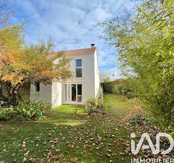 Maison à vendre - Chatou, Ouest - 6 pièces - 4 chambres