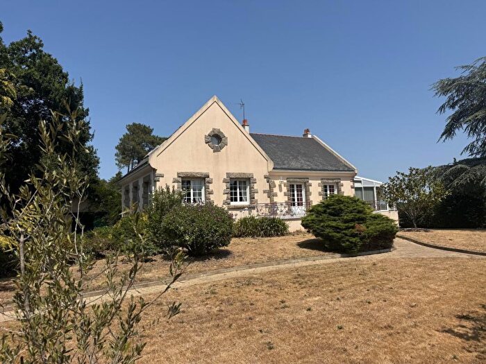 Maison 10 pièces à vendre à Férel