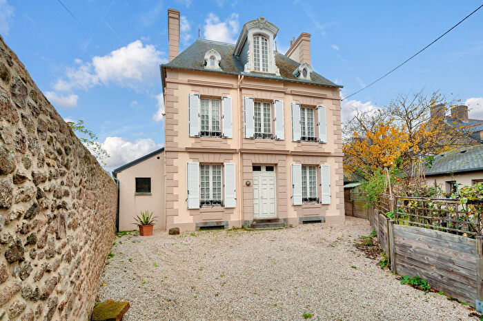 Maison à vendre - Saint-Malo, Paramé - 8 pièces - 4 chambres