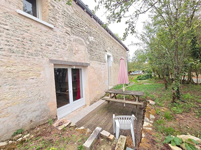 Duil-sur-le-Mignon, Doeuil-sur-le-Mignon - Maison 3 pièces à vendre