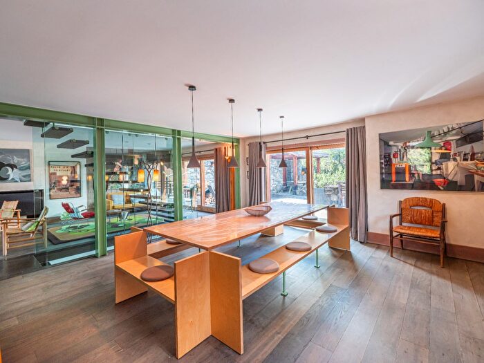 Maison à vendre - Les Allues - 7 pièces - 6 chambres