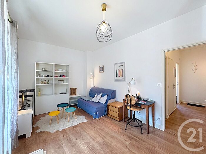 Appartement 1 pièce à Tours, Centre-ville, à vendre