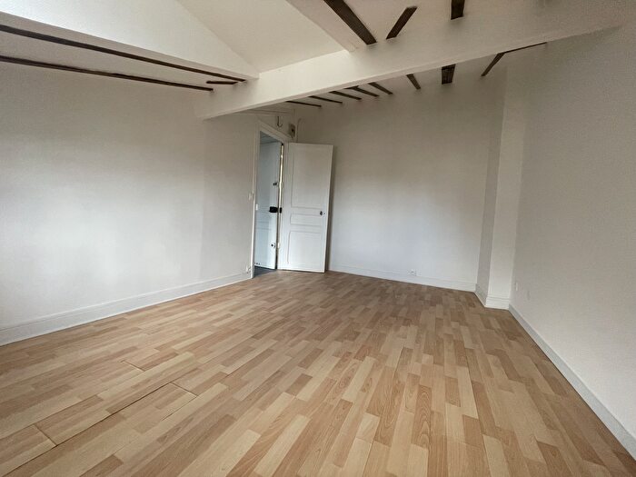 Appartement à louer - Suresnes - 2 pièces - 1 chambre