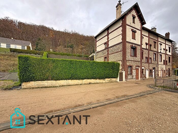 Maison à vendre - Villers-Écalles - 4 pièces - 3 chambres