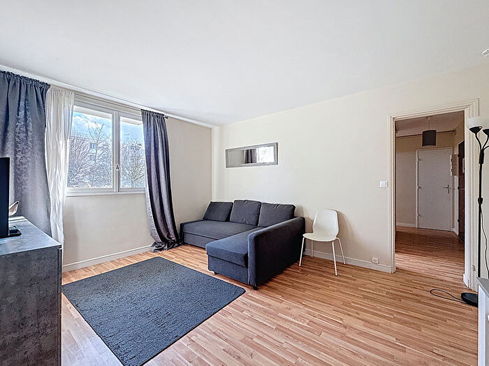 Appartement à louer - Chatou, Ouest - 1 pièce