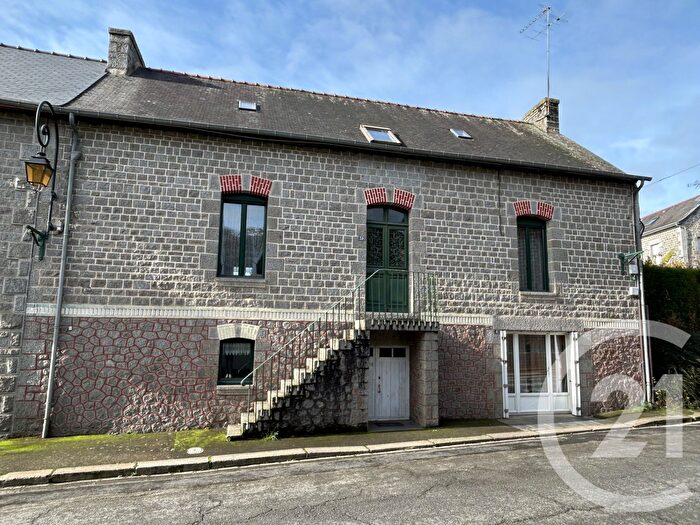 Maison à vendre - Saint-Germain-en-Coglès - 4 pièces - 2 chambres