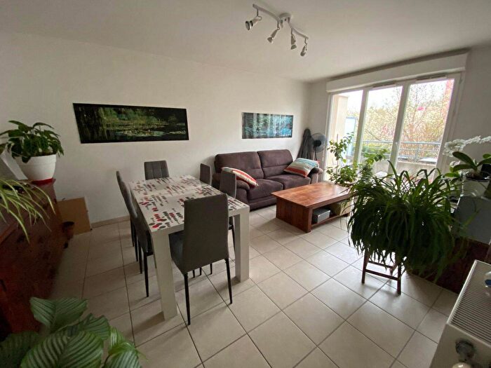 Appartement à louer - Centre, Mions - 2 pièces - 1 chambre