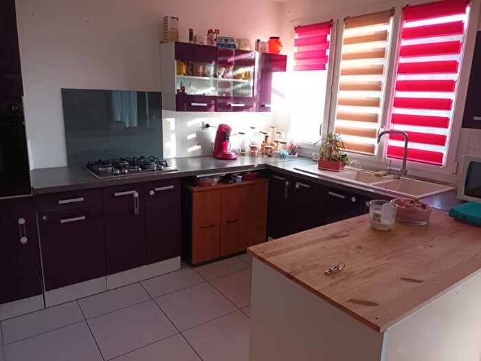 Maison à vendre - Bellegarde - 4 pièces - 3 chambres