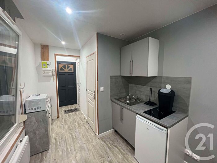 Appartement à louer - Boulogne-sur-Mer, Basse-ville - 1 pièce