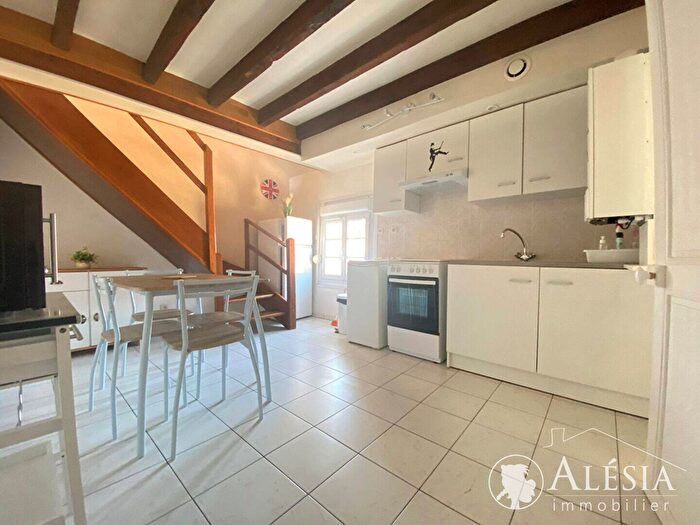 Appartement à louer - Centre-Léon Bourgeois, Châlons-en-Champagne - 1 pièce - 1 chambre