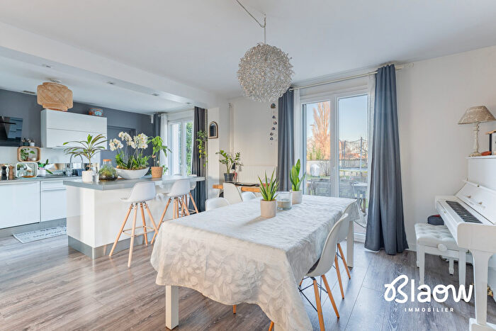 Maison à vendre - Jonage - 5 pièces - 3 chambres