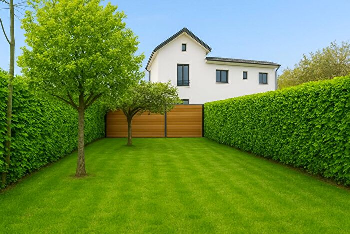 Maison à vendre - Ormesson-sur-Marne - 5 pièces - 4 chambres