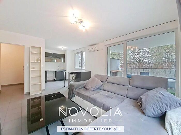 Appartement à vendre - Vénissieux, Anatole France, Paul Langevin - 2 pièces - 1 chambre