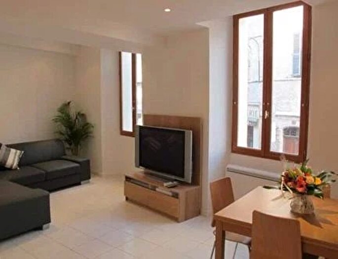 Appartement à louer - Antibes - 2 pièces - 1 chambre