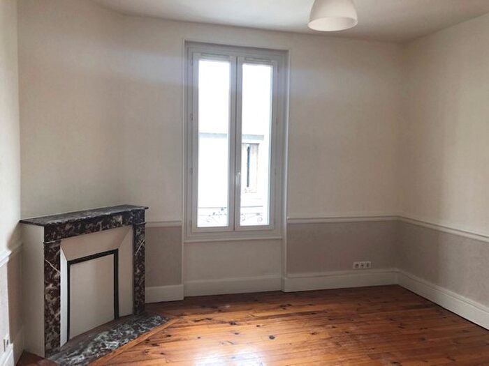 Clermont-Ferrand, Oradou : Appartement 2 pièces à louer