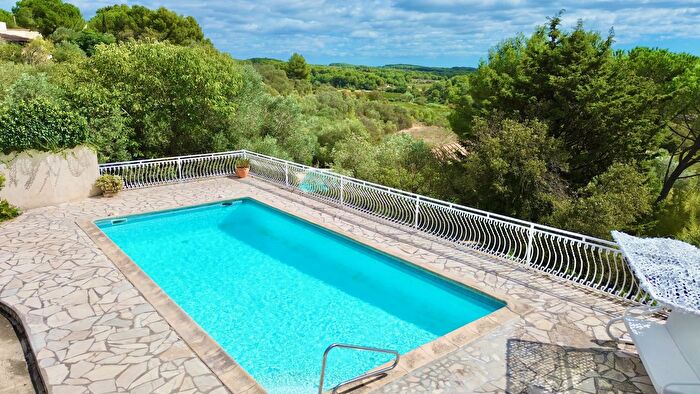 Maison 5 pièces à vendre à Castelnau-de-Guers