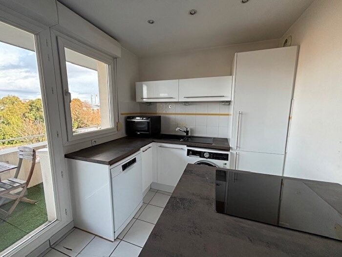 Appartement 2 pièces à louer à Bordeaux, Bassins à Flot