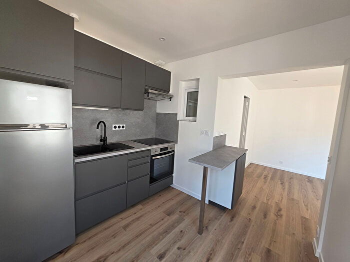 Maisons-Laffitte, Ouest : Appartement 1 pièce à louer