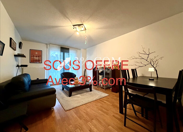 Appartement à vendre - Schiltigheim, Vieux Schilick, Centre-ville, Nouvelle Cité - 3 pièces - 2 chambres