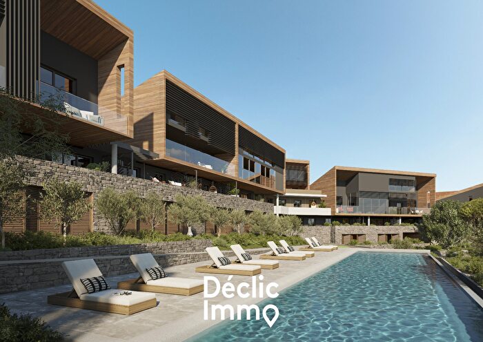 Appartement à vendre - Châteauneuf-Grasse - 4 pièces - 3 chambres