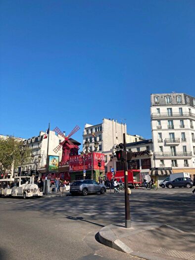 Appartement à Clichy-Trinité, Paris ème arrondissement, à louer