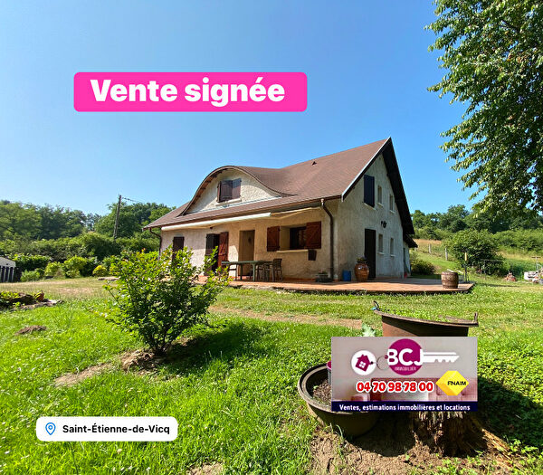 Maison à vendre - Saint-Étienne-de-Vicq - 6 pièces - 5 chambres