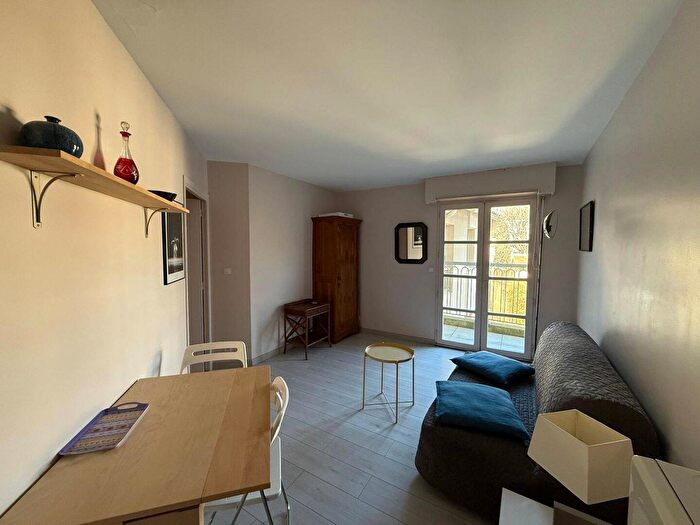 Appartement à louer - Zone Pietonne, Avignon - 1 pièce