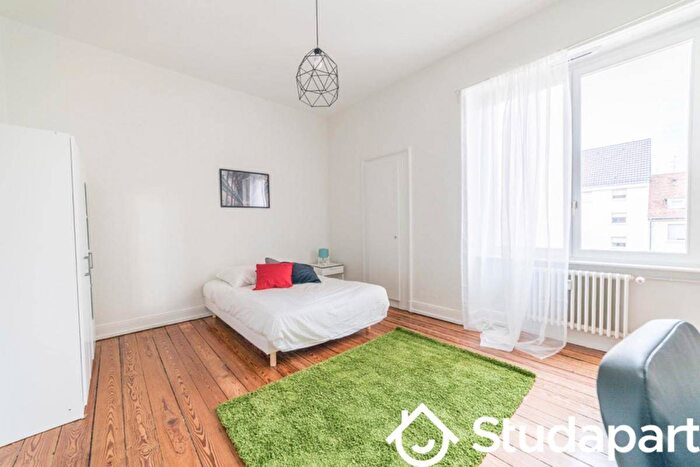Appartement à louer - Kable Nord, Strasbourg - 1 pièce - 5 chambres