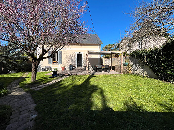 Maison à vendre - Rambouillet, Saint-Hubert, Louvière - 8 pièces - 5 chambres