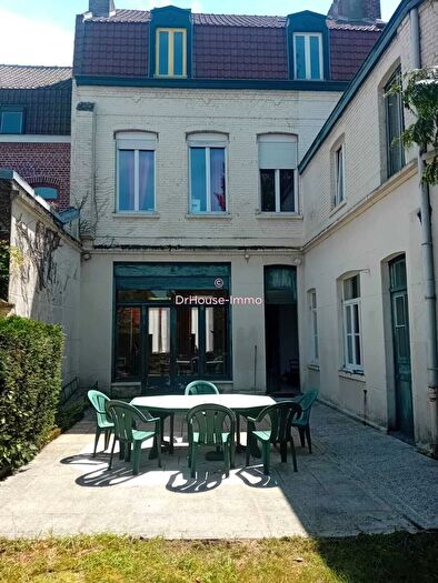 Armentières, Centre République : Maison 11 pièces à vendre