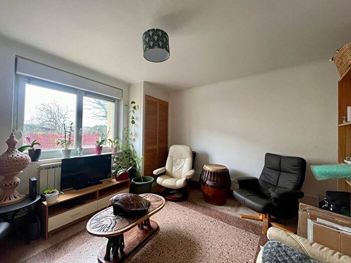 Maison à louer - Saulxures-lès-Nancy - 5 pièces - 3 chambres