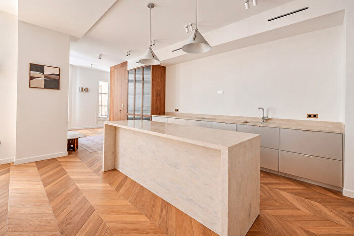 Appartement 4 pièces à vendre à Paris 1er, Palais Royal