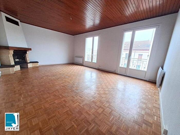 Appartement à louer - Aubepin, Chalon-sur-Saône - 4 pièces - 3 chambres