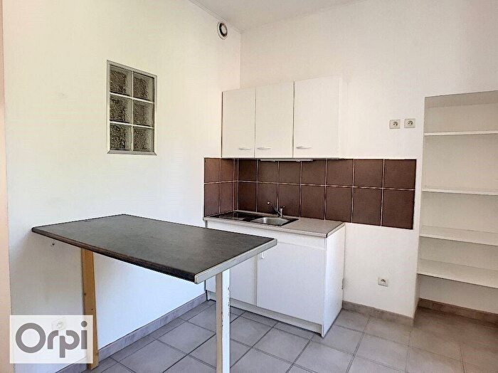 Appartement 3 pièces à louer - Cité Bretonnie-Chatelet-Favieres-Conches, Montluçon