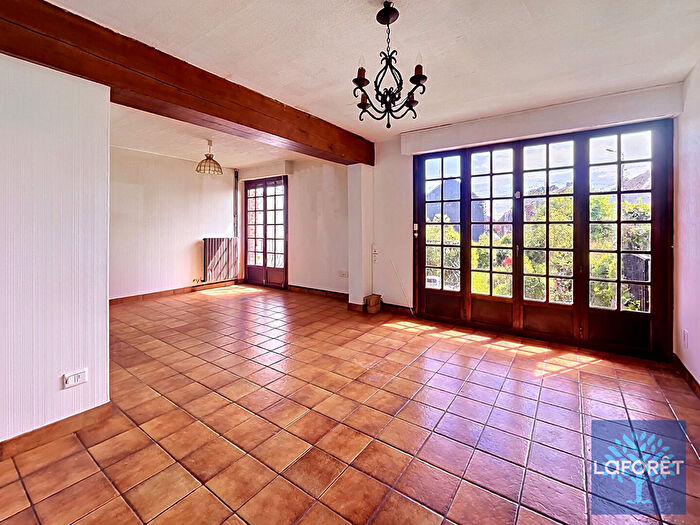 Maison à vendre - Pont-sur-Sambre - 5 pièces - 3 chambres