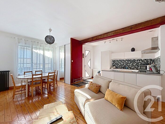 Maison 3 pièces à louer à Angoulême, L'Houmeau