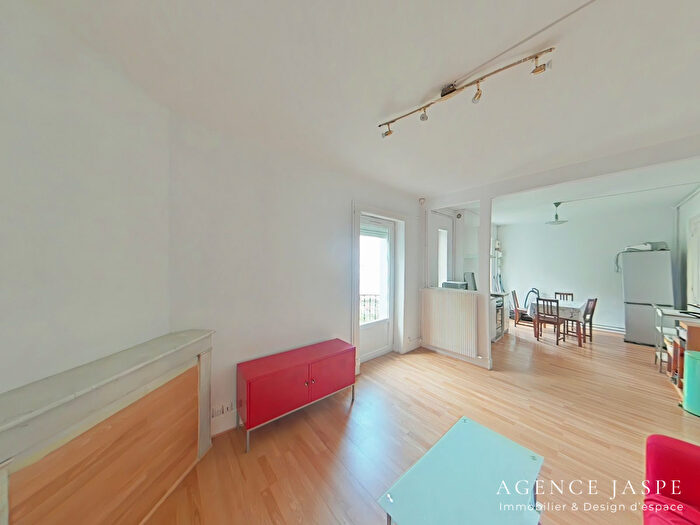 Appartement à louer - Saint-Étienne, La Métare, Le Portail Rouge, Fauriel, Villeboeuf - 2 pièces - 1 chambre