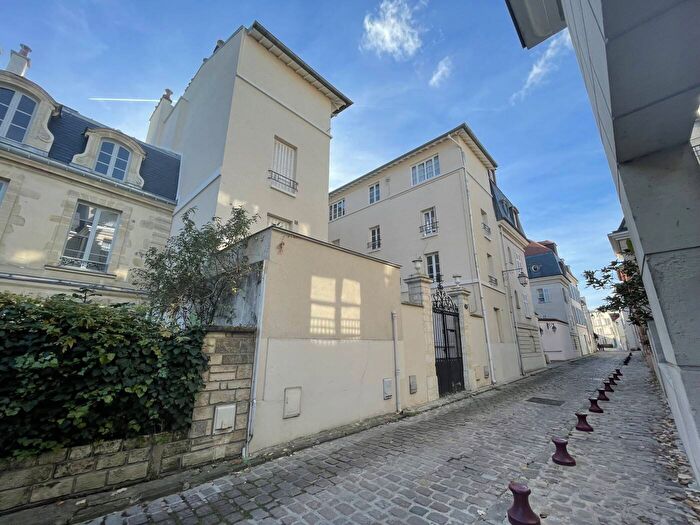Appartement à louer - Vieux Sceaux-Curie - 1 pièce