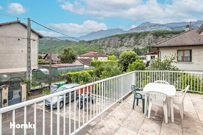 Varces-Allières-et-Risset : Maison 8 pièces à vendre