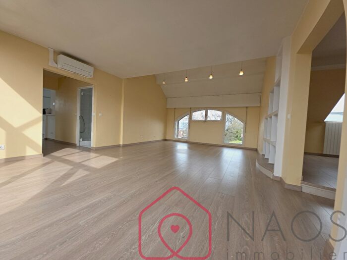 Appartement 6 pièces à Archamps, à vendre