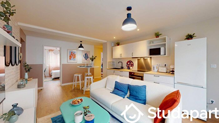 Appartement à louer - Saint Alyre, Clermont-Ferrand - 1 pièce - 1 chambre